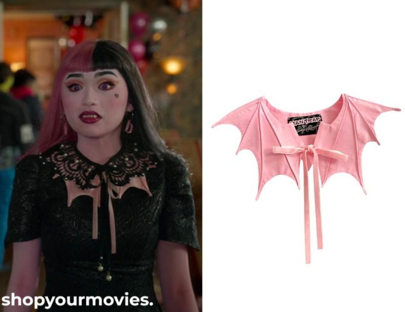 Monster High 2: Draculaura’s Pink Bat Wing Collar | Shopyourmovies